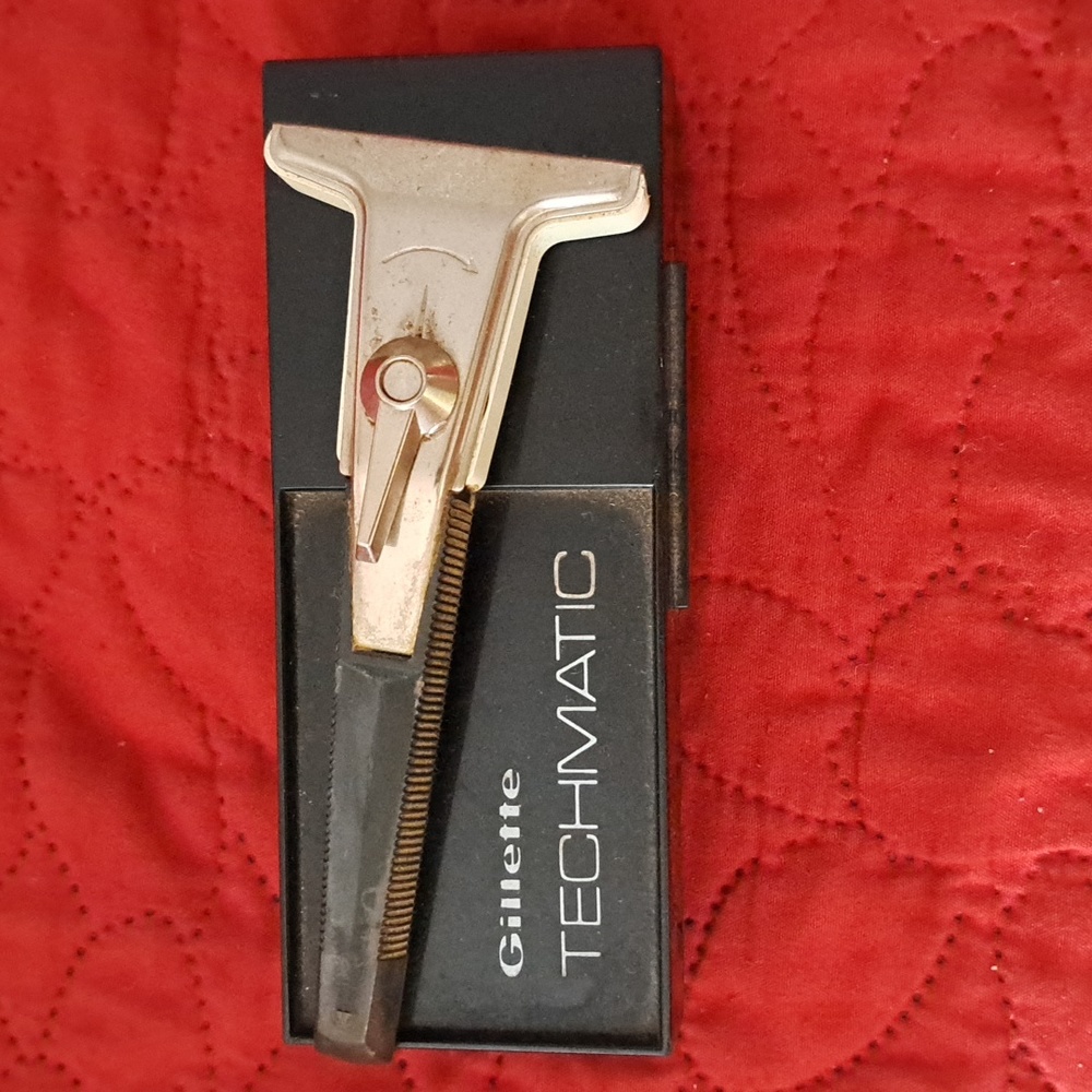 1960's Vintage Gillette Techmatic Razor - Gem